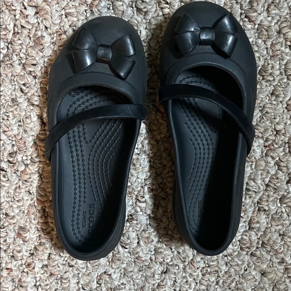 CROCS | Shoes | Crocs Kids Elegant Black Bow Shoes | Poshmark